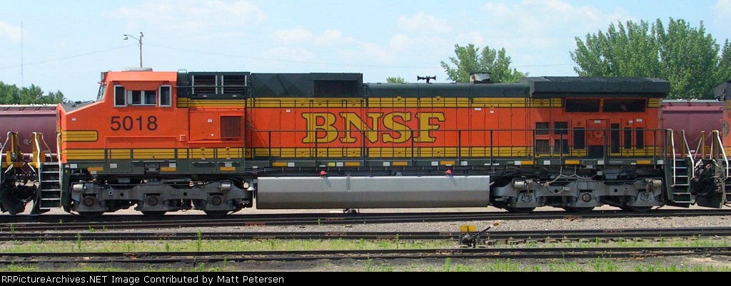 BNSF 5018